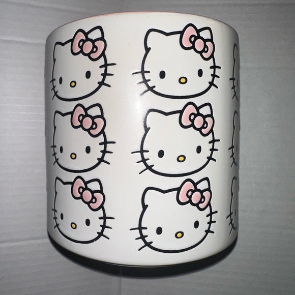 Sanrio | Accents | Hello Kitty Planter With Pink Bows New Blue Sky And ...